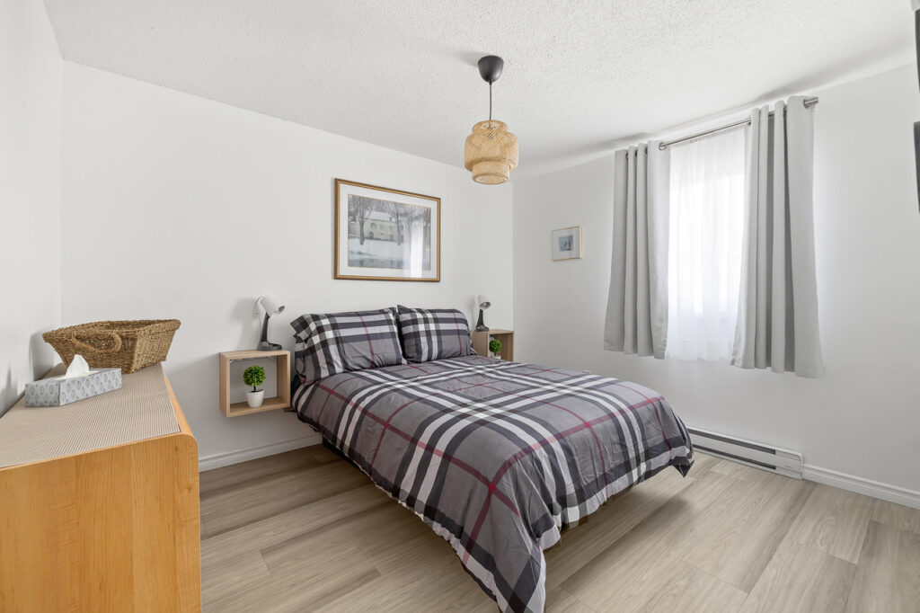J&S Relocation - #694 - Rue St Luc, Gatineau, QC